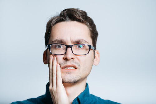 Hard Bump on Gums by Molar Symptoms | Premier Ortho